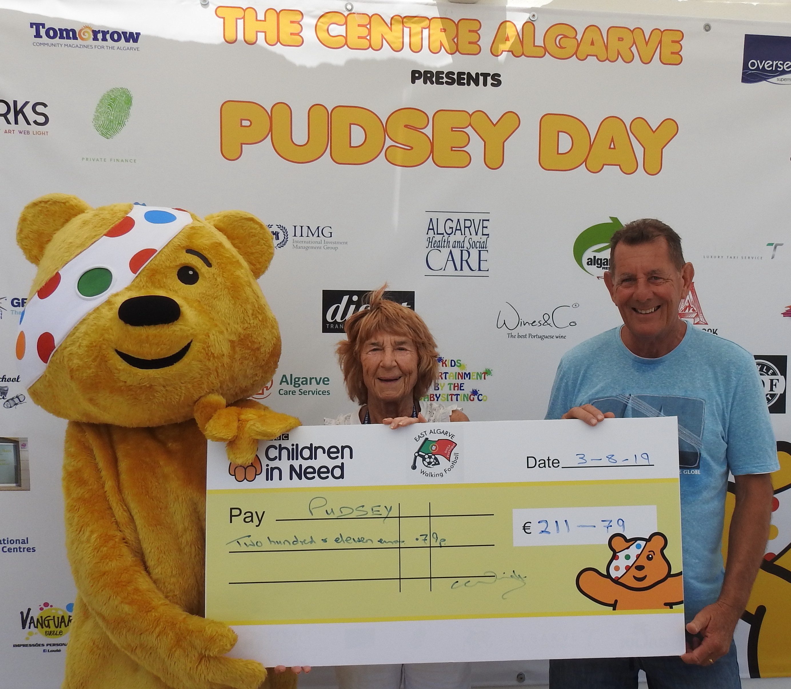 EAWF Supports Local Groups - East Algarve Walking football